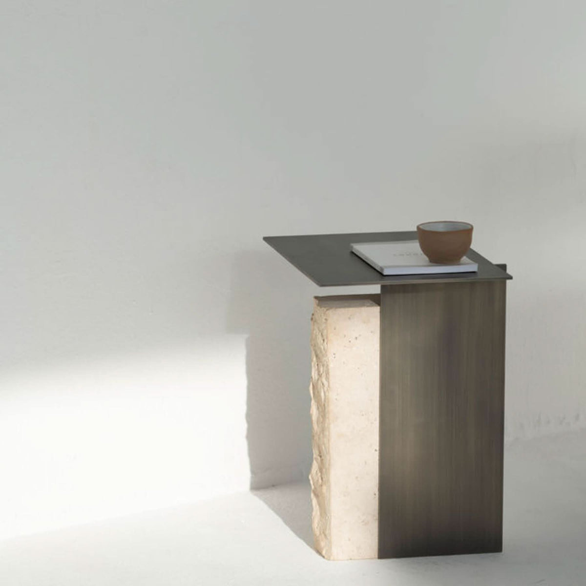 SHARD SIDE TABLE – The Line Concept